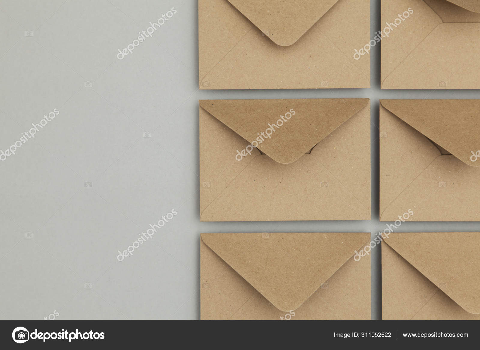 Brown kraft paper envelope background — Stock Photo © InkDropCreative ...