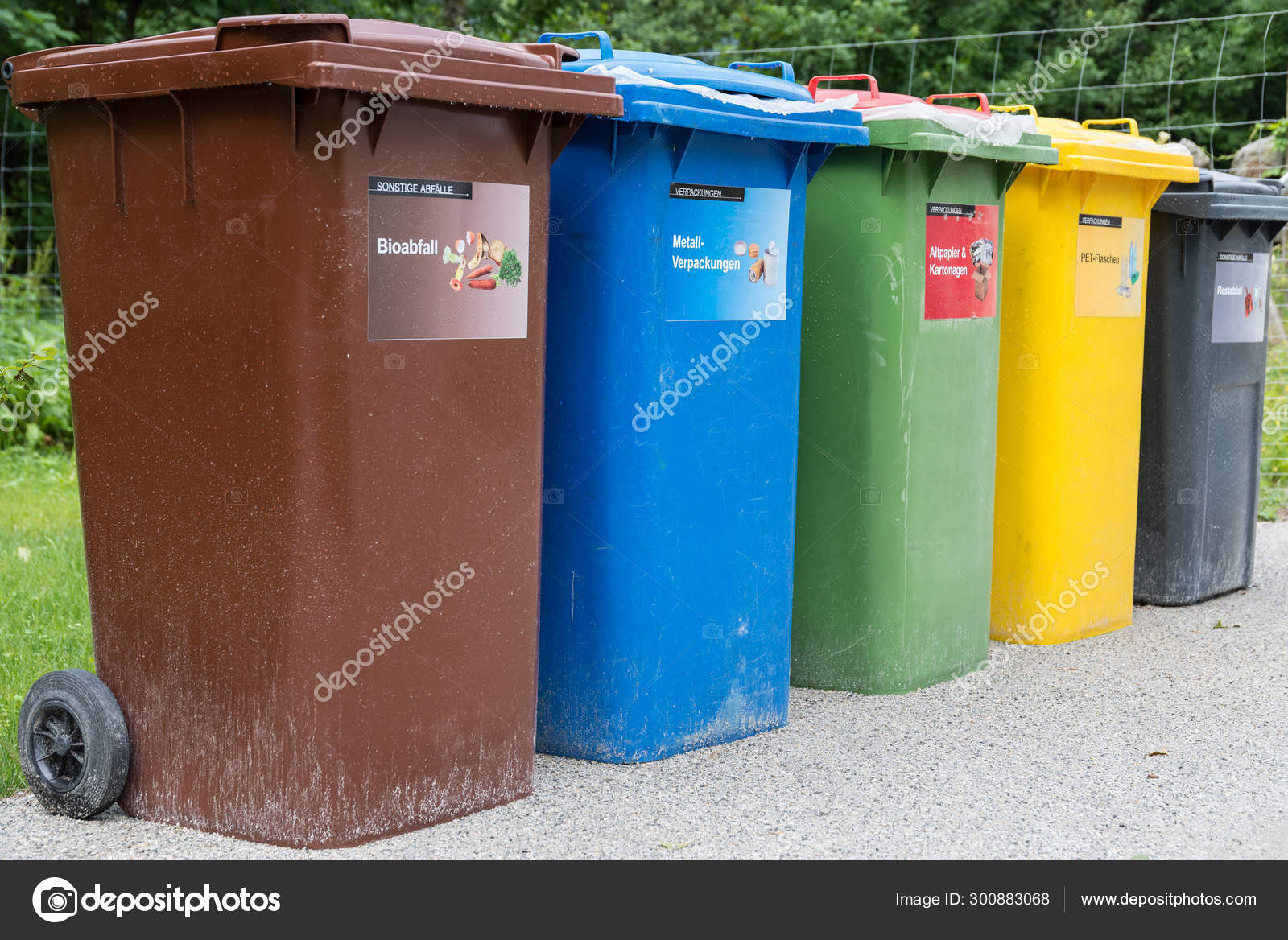 Waste bins differ in color Stock Photo by ©alho007 300883068