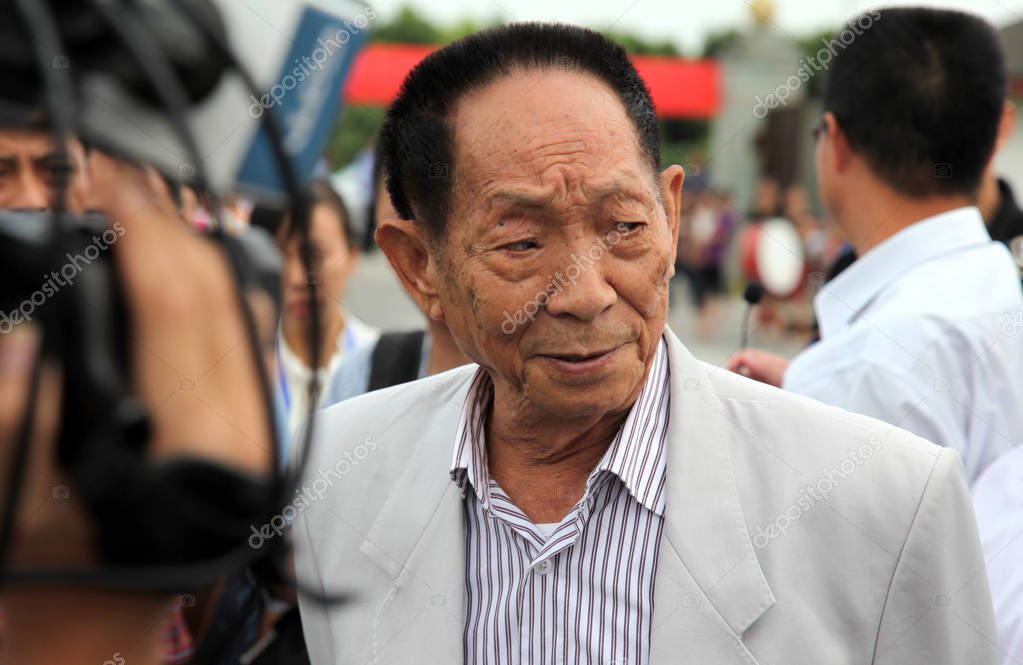 El científico chino Yuan Longping, conocido como el padre del arroz ...