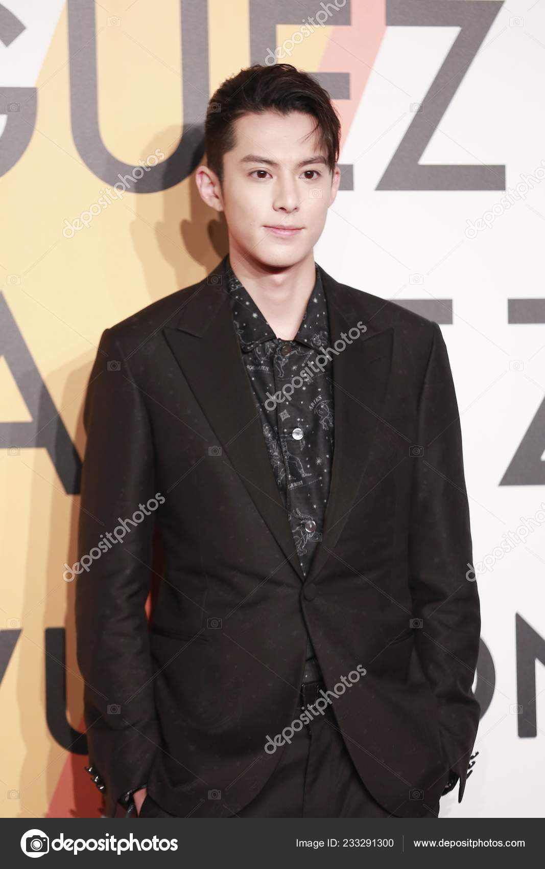 Chinese Actor Dylan Wang Hedi New Lineup Chinese Boy Group – Stock ...