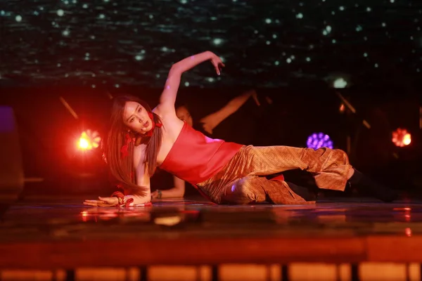 Jessie ra3 solo картинки, стокові Jessie ra3 solo фотографії ...