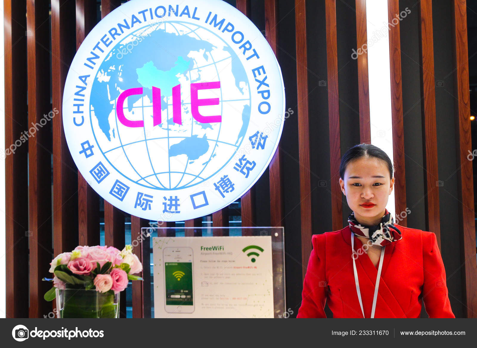 Chinese Hostess Poses China International Import Expo Service Center ...