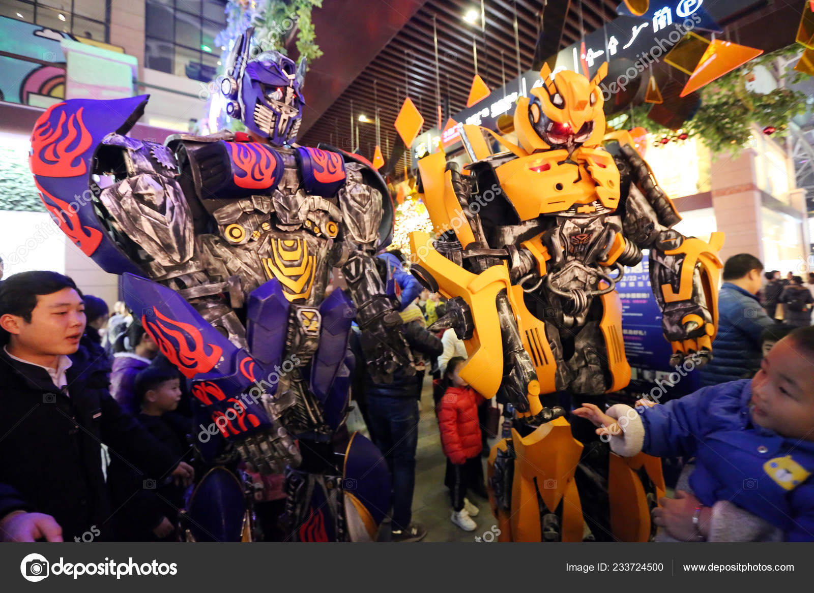 College Students Wearing Two Meter High Life Size Replicas Megatron ...