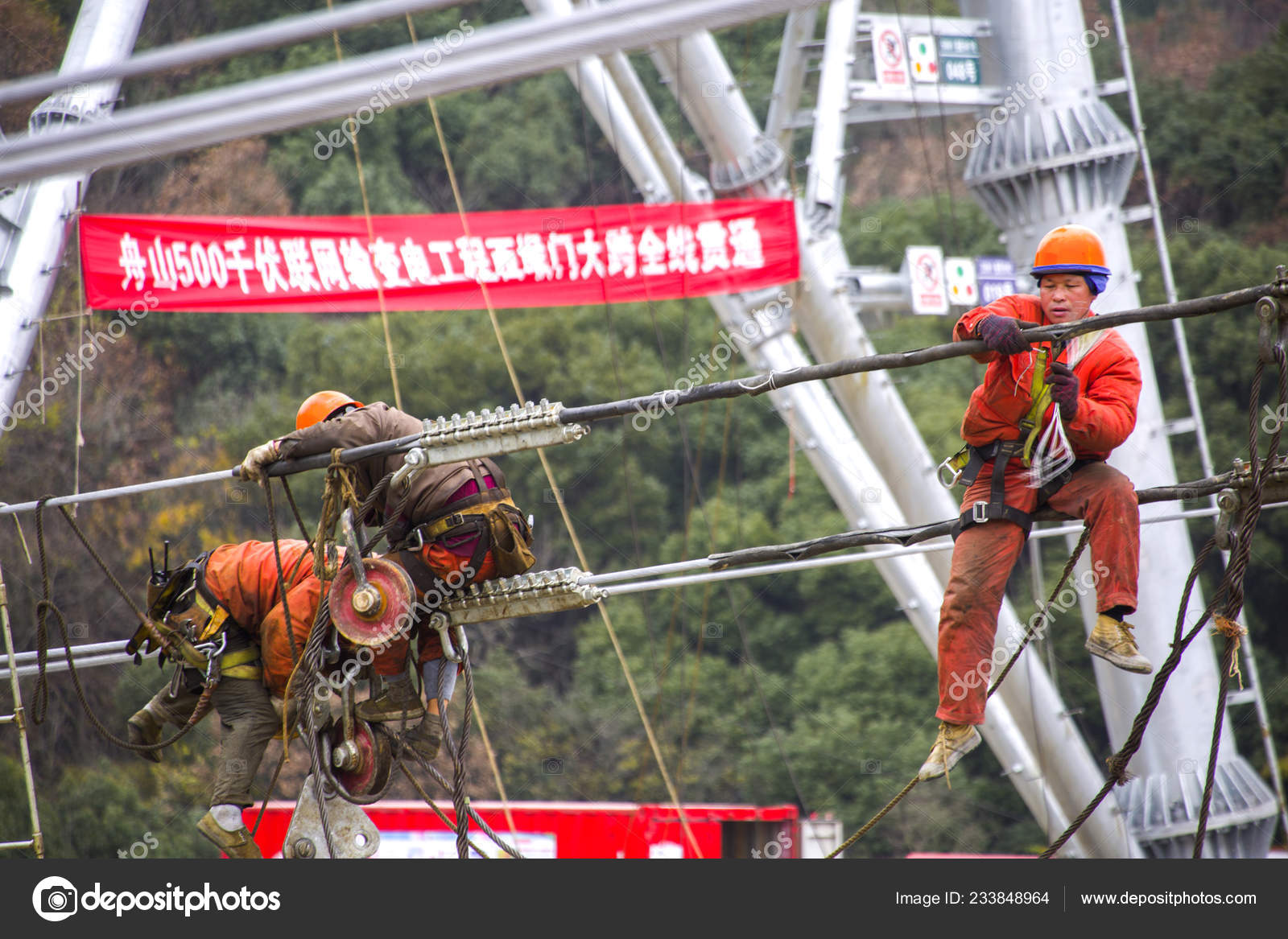 Chinese Workers Assemble Power Cables Connect Zhoushan's Jintang Cezi ...