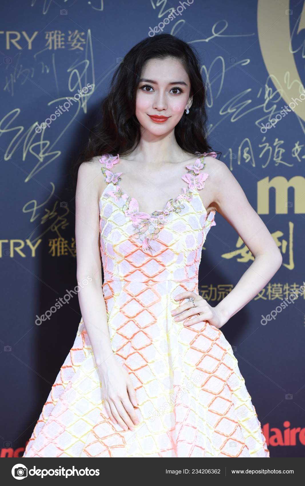 Hong Kong Actress Angelababy Poses She Arrives Red Carpet 2018 — Stock Editorial Photo ...