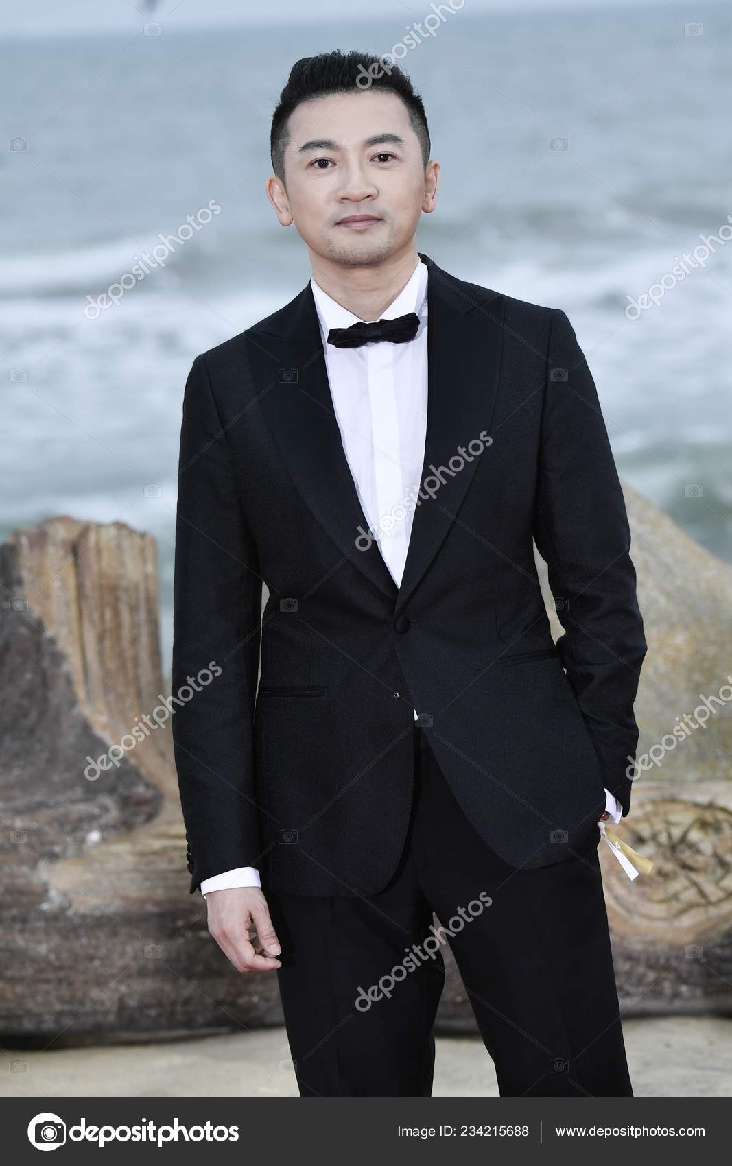 Taiwanese Actor Director Alec Arrives Red Carpet Closing Ceremony First ...