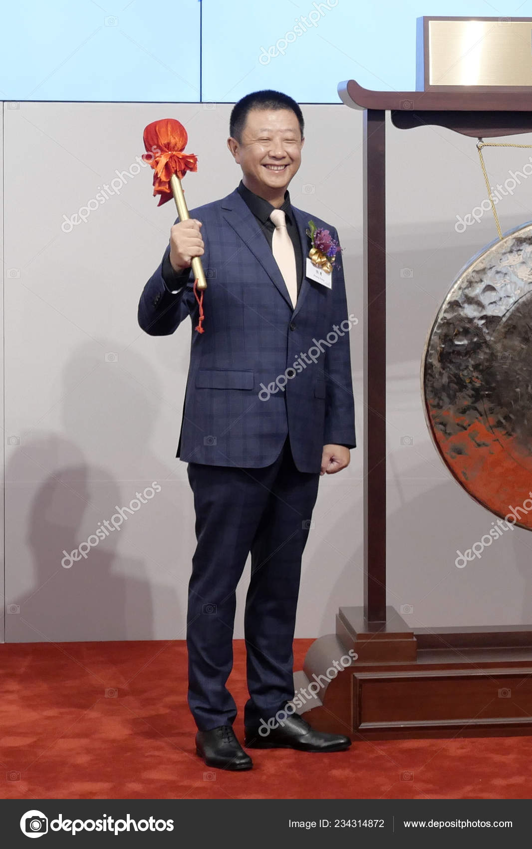Zhang Yong Founder Ceo Haidilao International Holding Ltd Poses ... Zhang Yong Founder Ceo Haidilao International Holding Ltd Poses ...