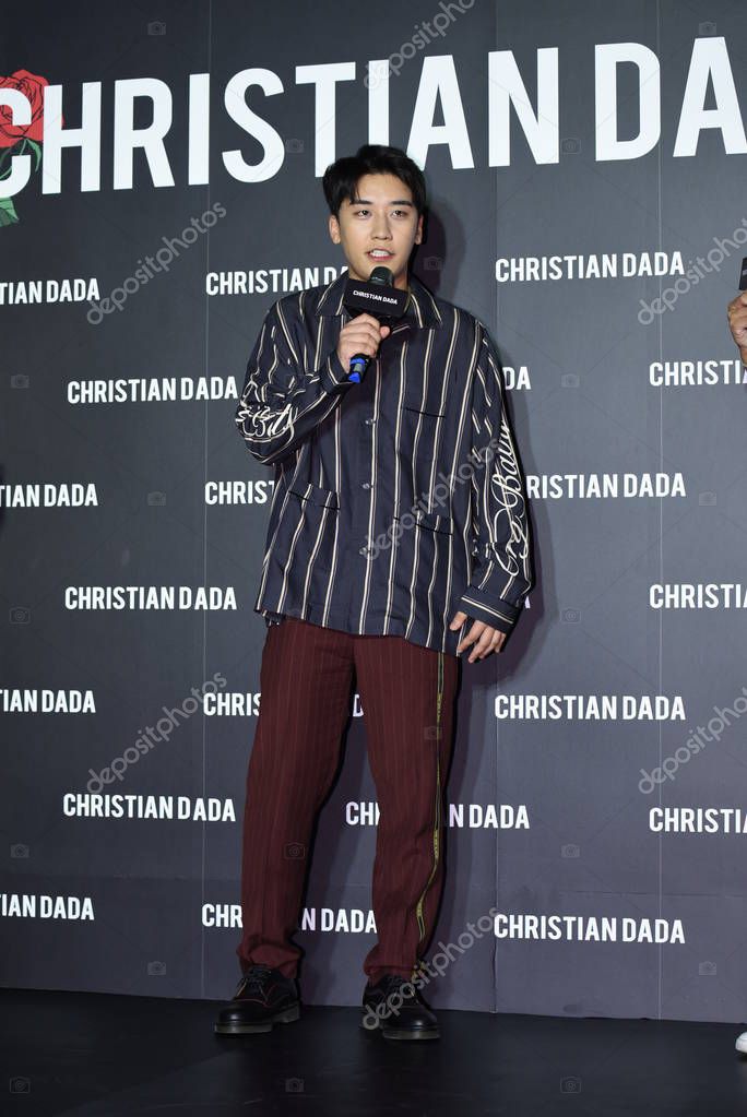 El cantante y actor surcoreano Lee Seung-hyun, más conocido por su ...