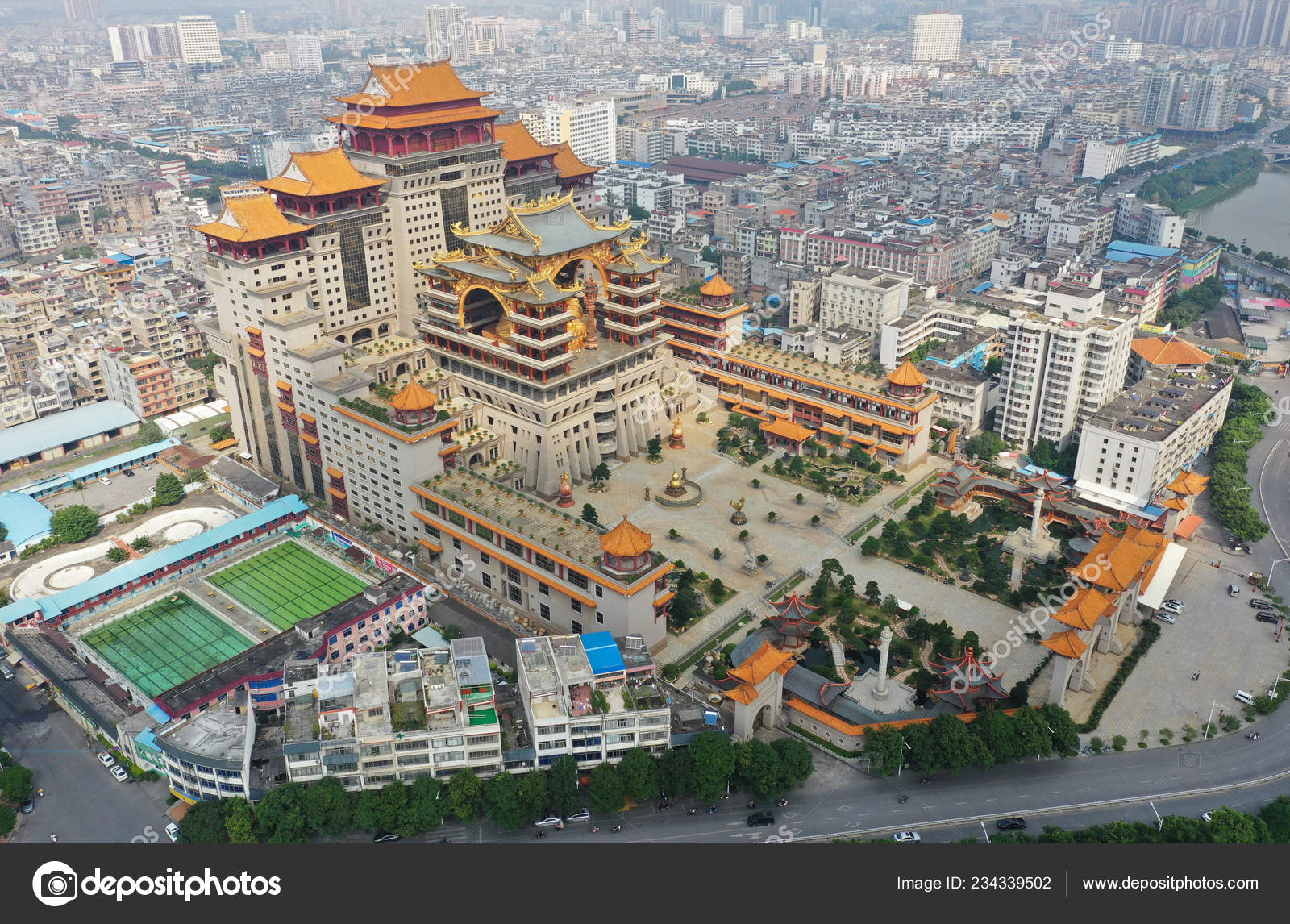 Yuntian Gong Yulin city Guangxi Zhuang Autonomous Region China : r ...