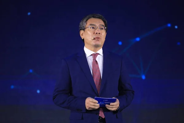 Lin bin images Stock Photos, Royalty Free Lin bin images Images ...