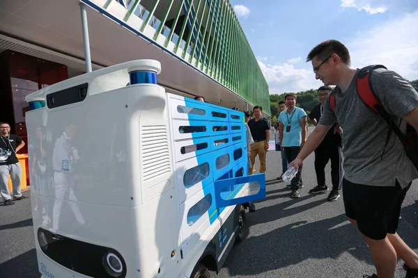 Driverless Delivery Vehicle Developed Logistics Arm Cainiao Network ...