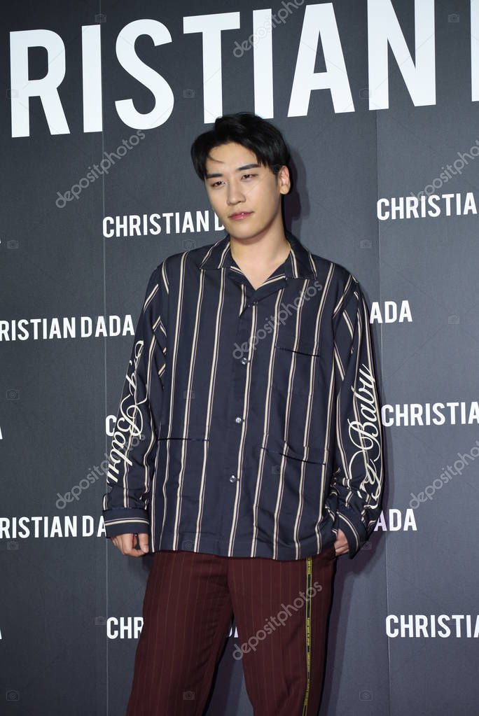 El cantante y actor surcoreano Lee Seung-hyun, más conocido por su ...