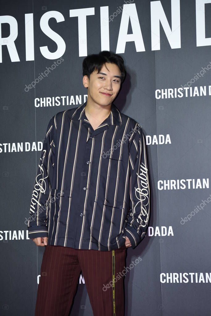 El cantante y actor surcoreano Lee Seung-hyun, más conocido por su ...