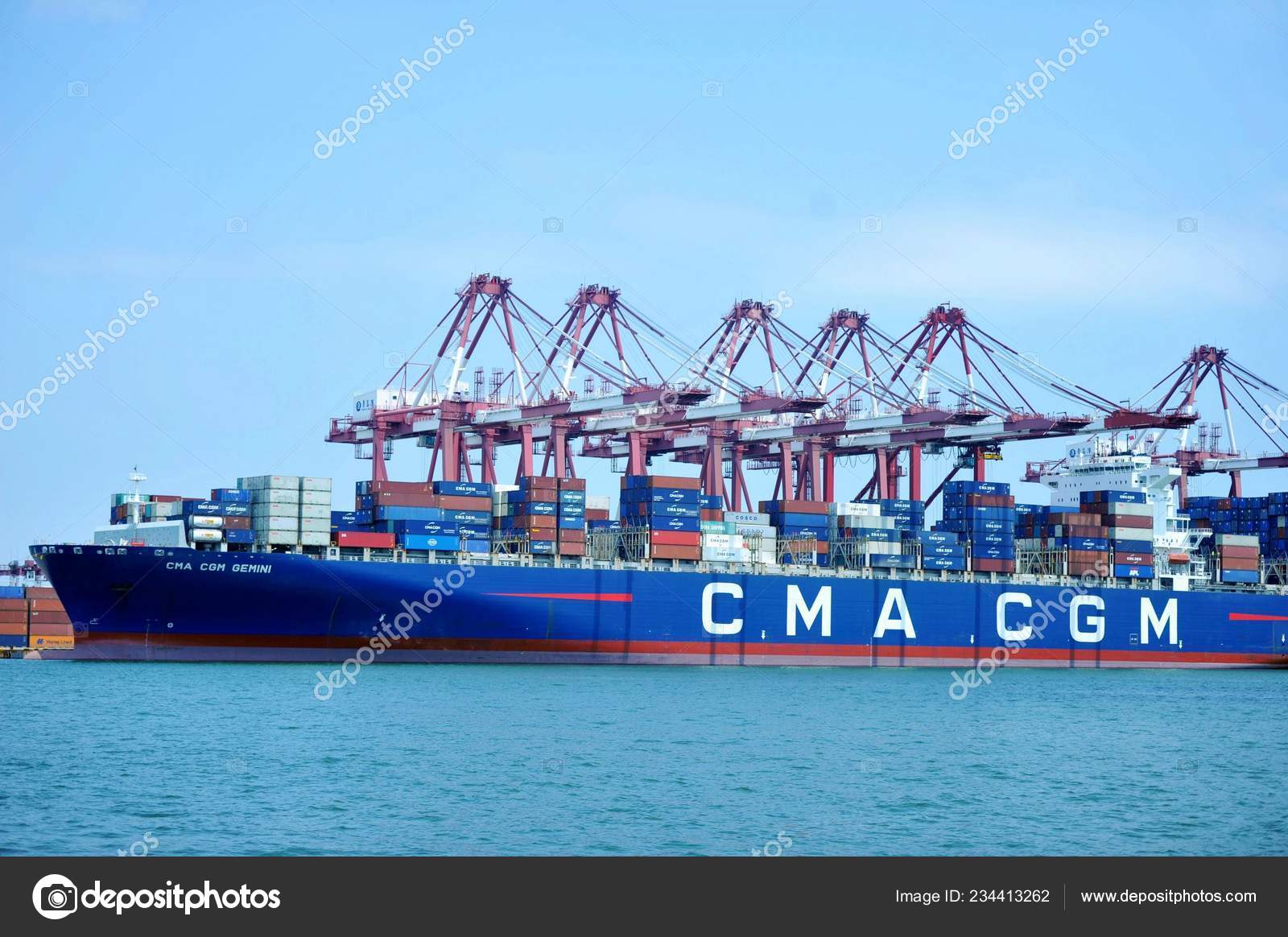 Cargo Ship Cma Cgm Group Loaded Containers Shipped Abroad Berths ...