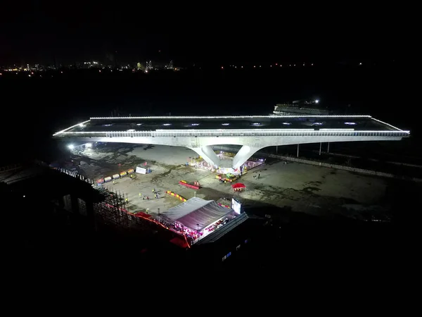 Rotating bridge Stock Photos, Royalty Free Rotating bridge Images ...