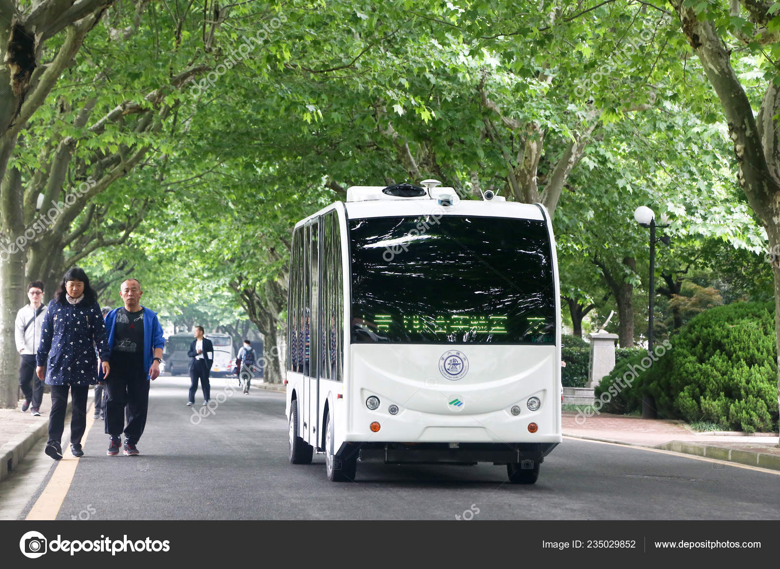 Driverless Mini Bus Runs Road Campus Shanghai Jiao Tong University ...