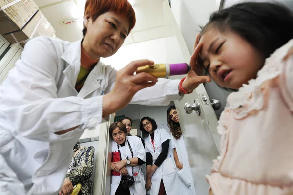 Foreign doctors Stock Photos, Royalty Free Foreign doctors Images ...