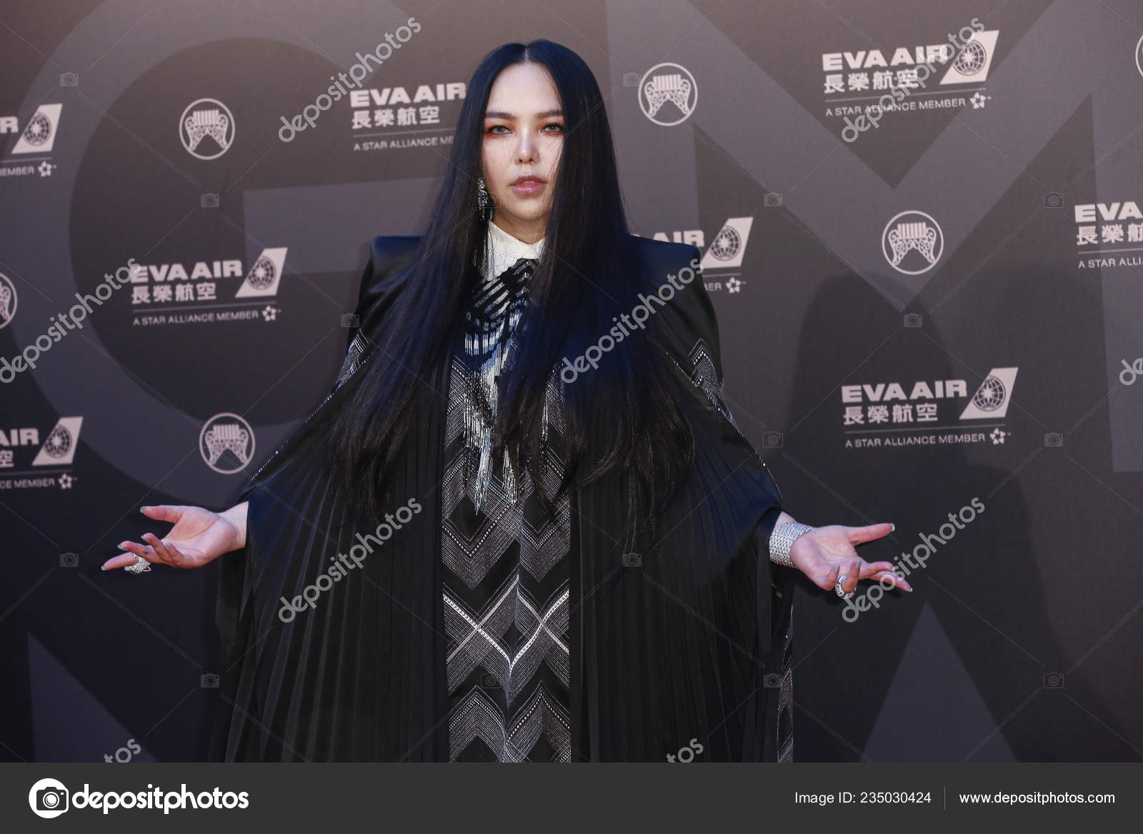 Taiwan Out Taiwanese Puyuma Singer Songwriter Kulilay Amit Better Known ...