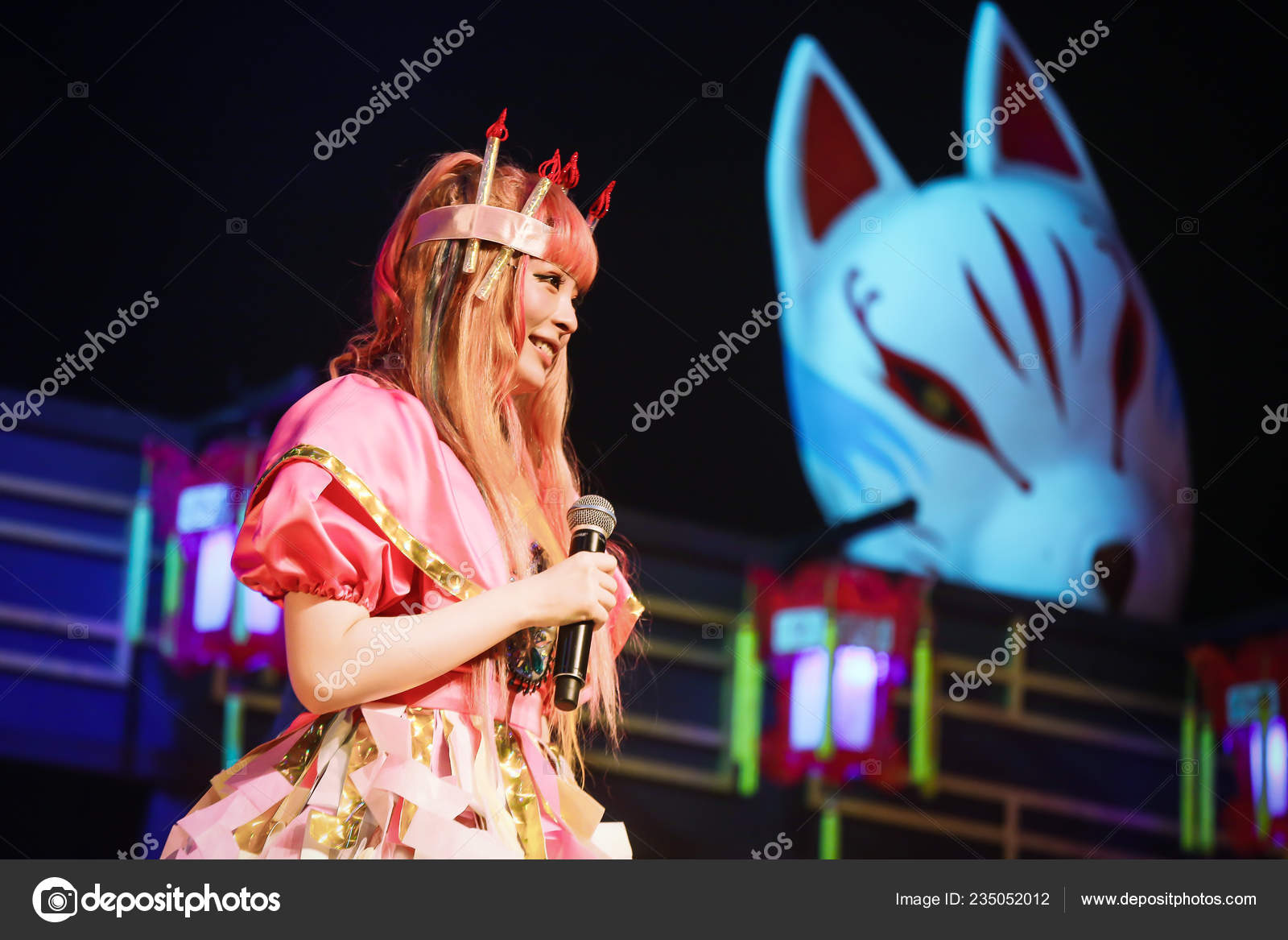 Japanese Singer Model Kyary Pamyu Pamyu Performs Kyary Pamyu Pamyu ...