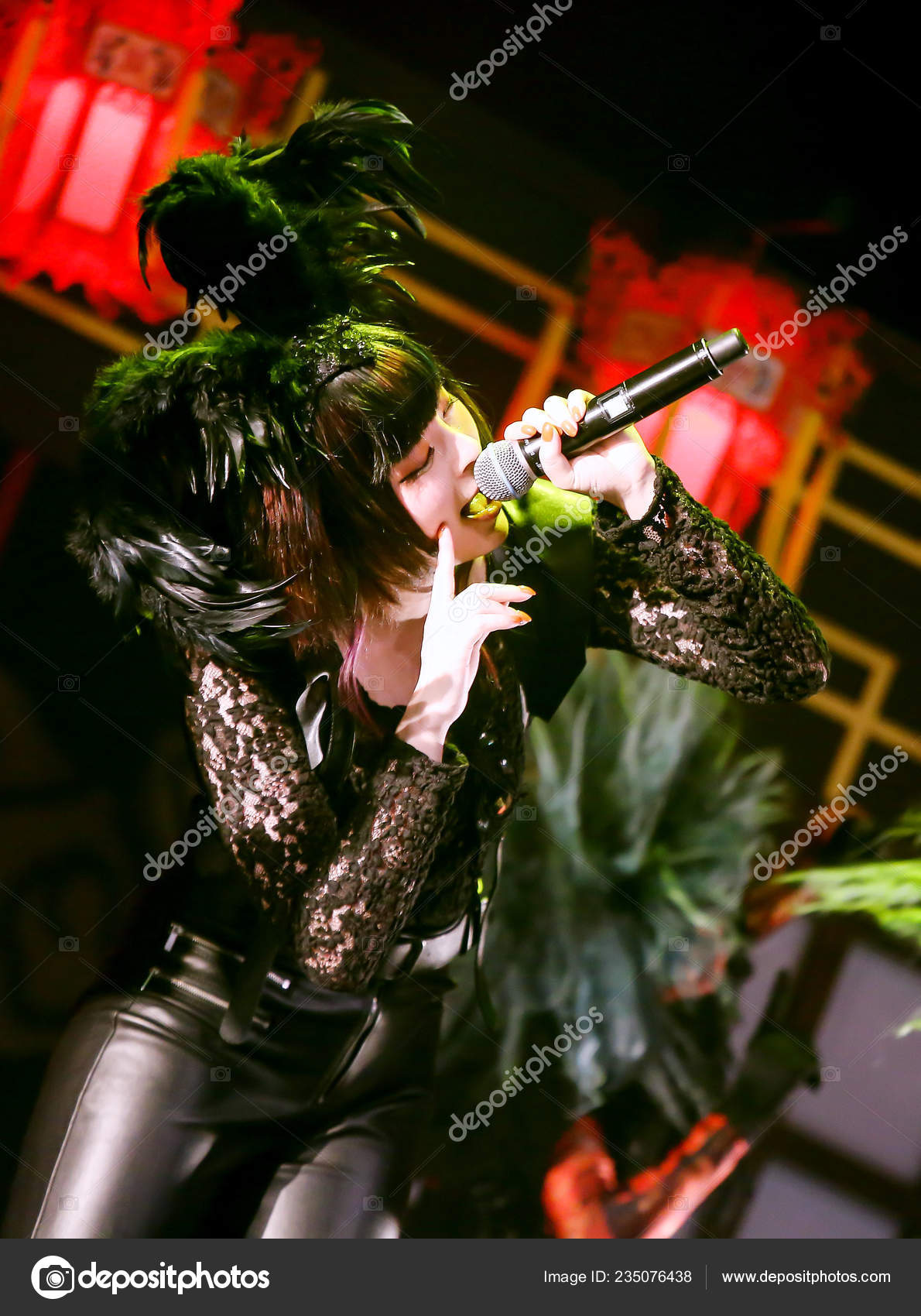 Japanese Singer Model Kyary Pamyu Pamyu Performs Kyary Pamyu Pamyu ...