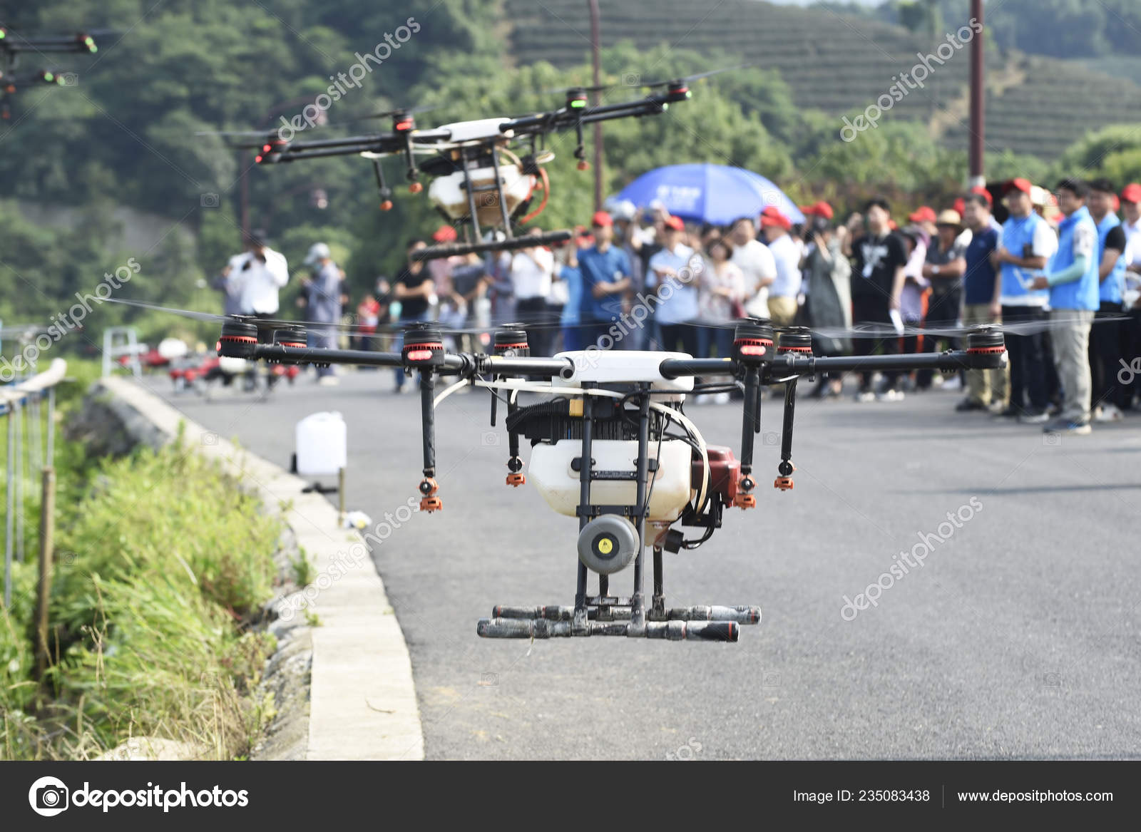 Unmanned Aerial Vehicles Uav Drones Remote Controlled Spray Pesticide ...