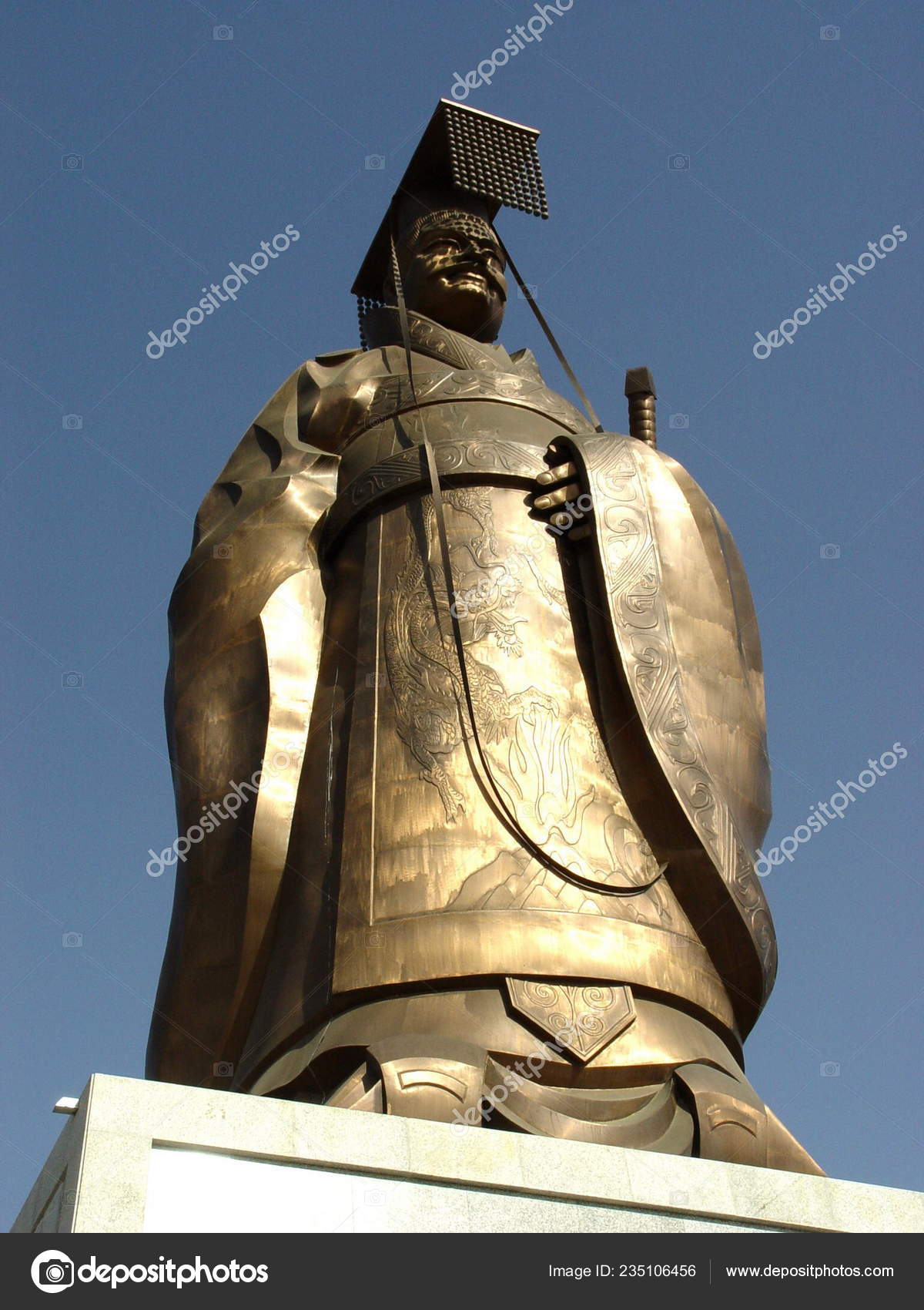 Mao First Emperor Qin Dynasty 14,100+ China Emperor Stock Photos,