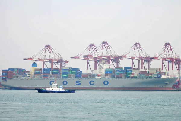 China cosco shipping Stock Photos, Royalty Free China cosco shipping ...