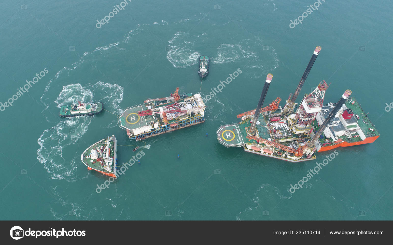 Aerial View Two Offshore Oil Drilling Platforms Shengli New Shengli ...