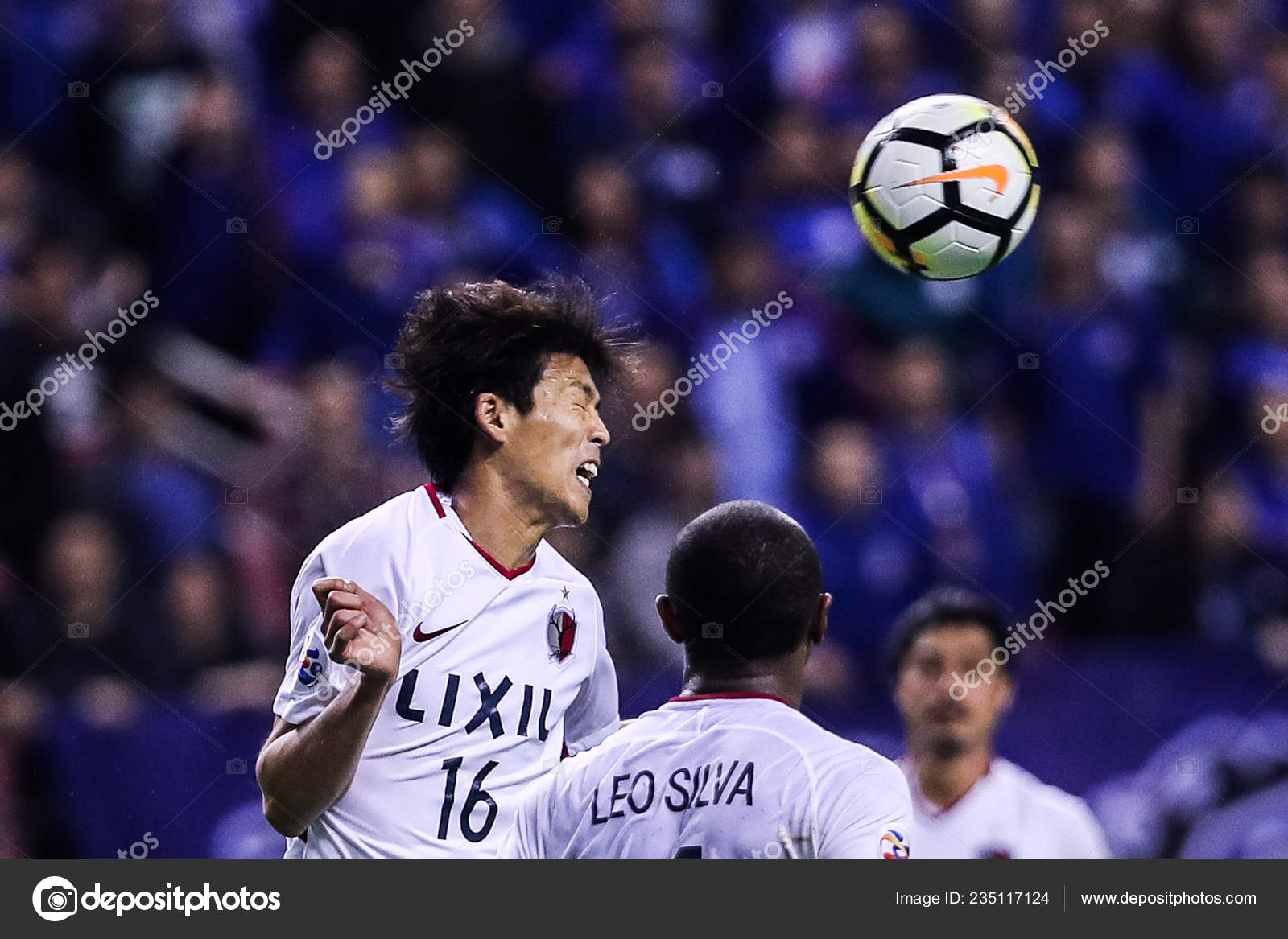 Shuto Yamamoto Left Japan's Kashima Antlers Heads Ball China's Shanghai ...