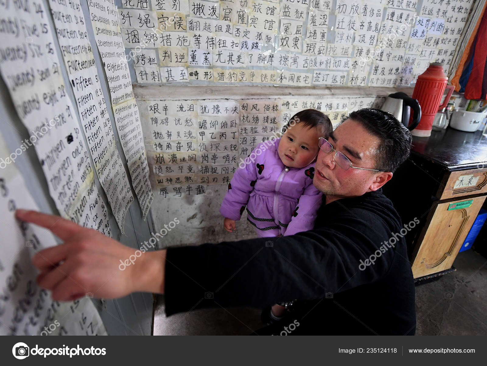 Two Year Old Chinese Prodigy Named Meiqi Reads Characters Posted ...