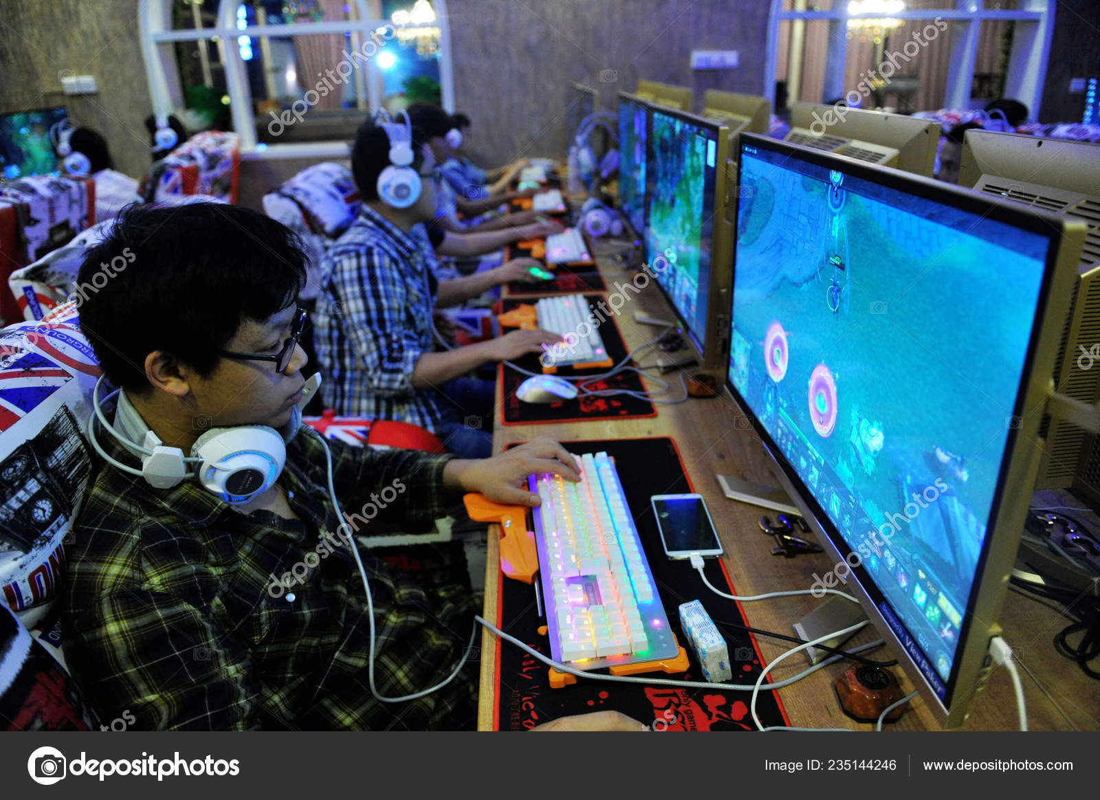 Young Chinese Netizens Play Online Games Internet Cafe Qingdao City ...