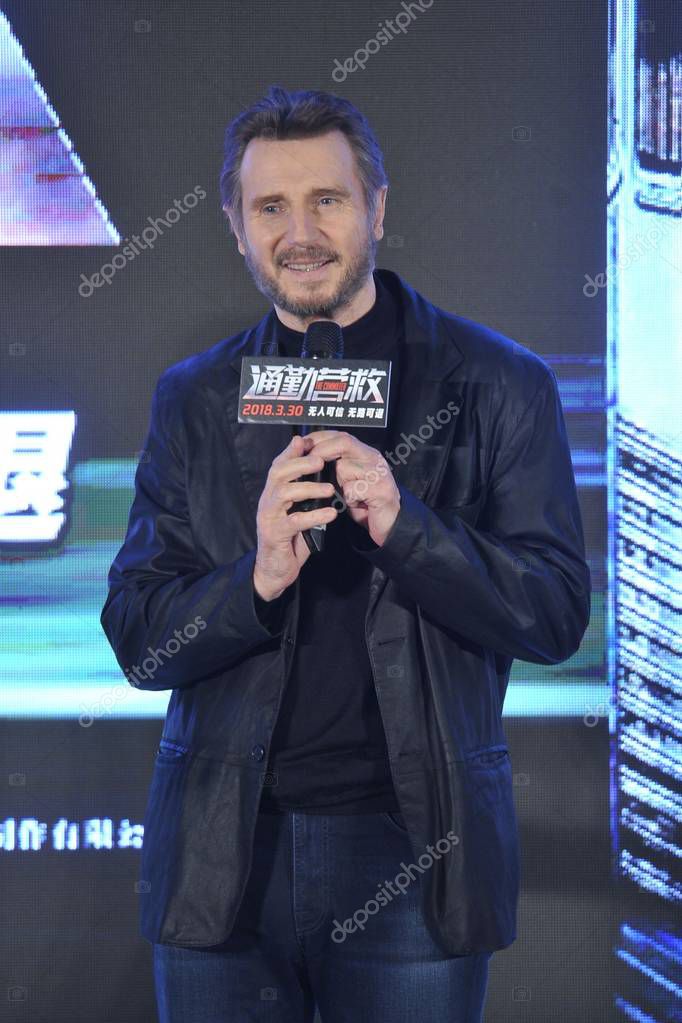 El actor de Hollywood Liam Neeson asiste a una conferencia de prensa ...