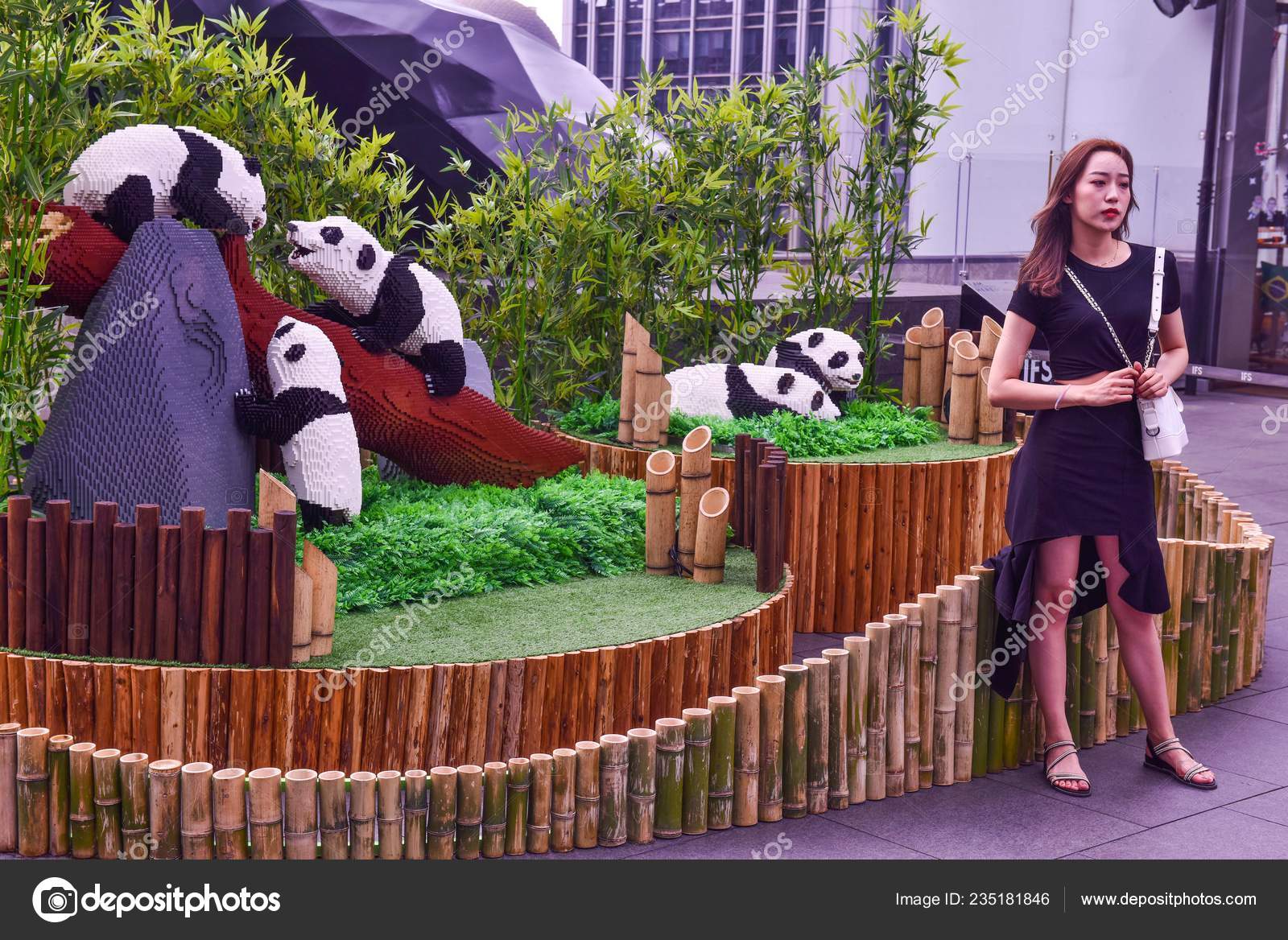Lego Sculptures Giant Pandas Created New York Based Artist Sean — Stock ... Lego Sculptures Giant Pandas Created New York Based Artist Sean — Stock ...