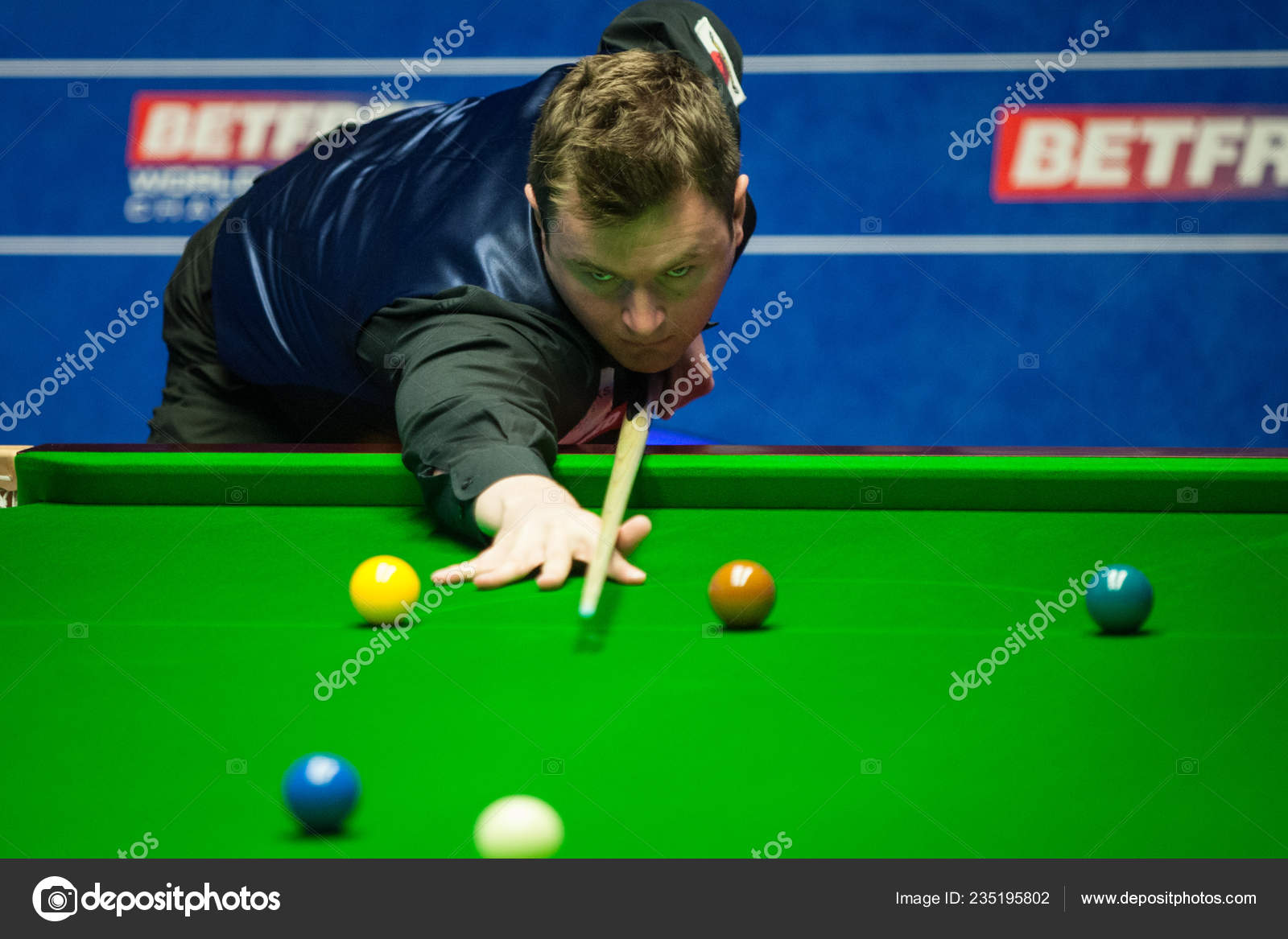 Liam Highfield England Plays Shot Mark Allen Northern Ireland First ...