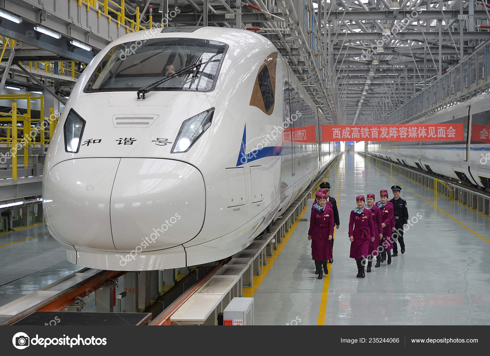 Crew Members Pose Photos Front Chr China High Speed Railway — Stock ...