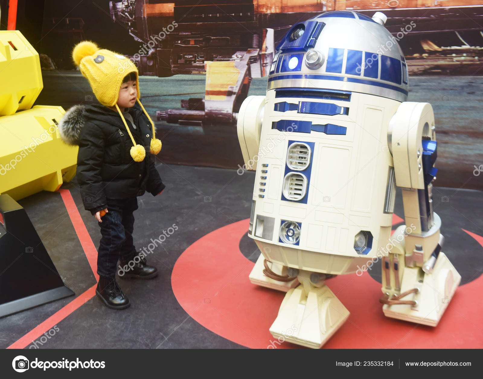 Child Looks Meter High Model Star Wars Character Astromech Droid ...