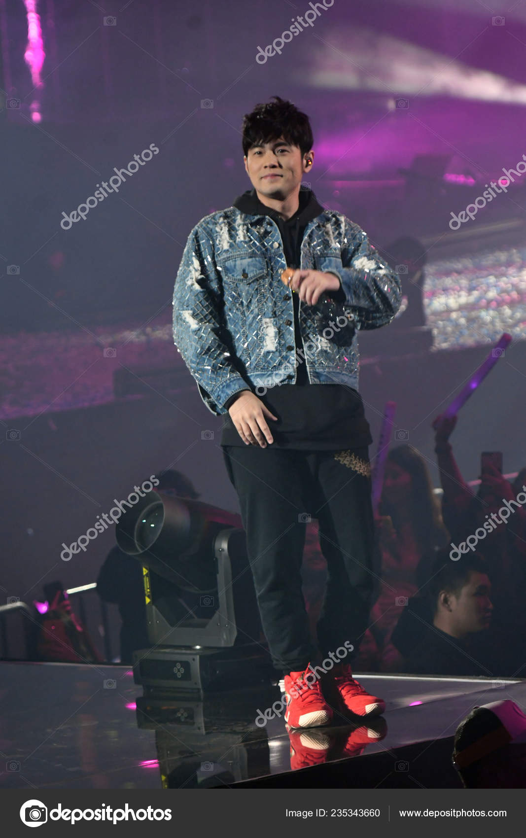Taiwanese Singer Jay Chou Performs 11Th Migu Music Awards Shanghai ...
