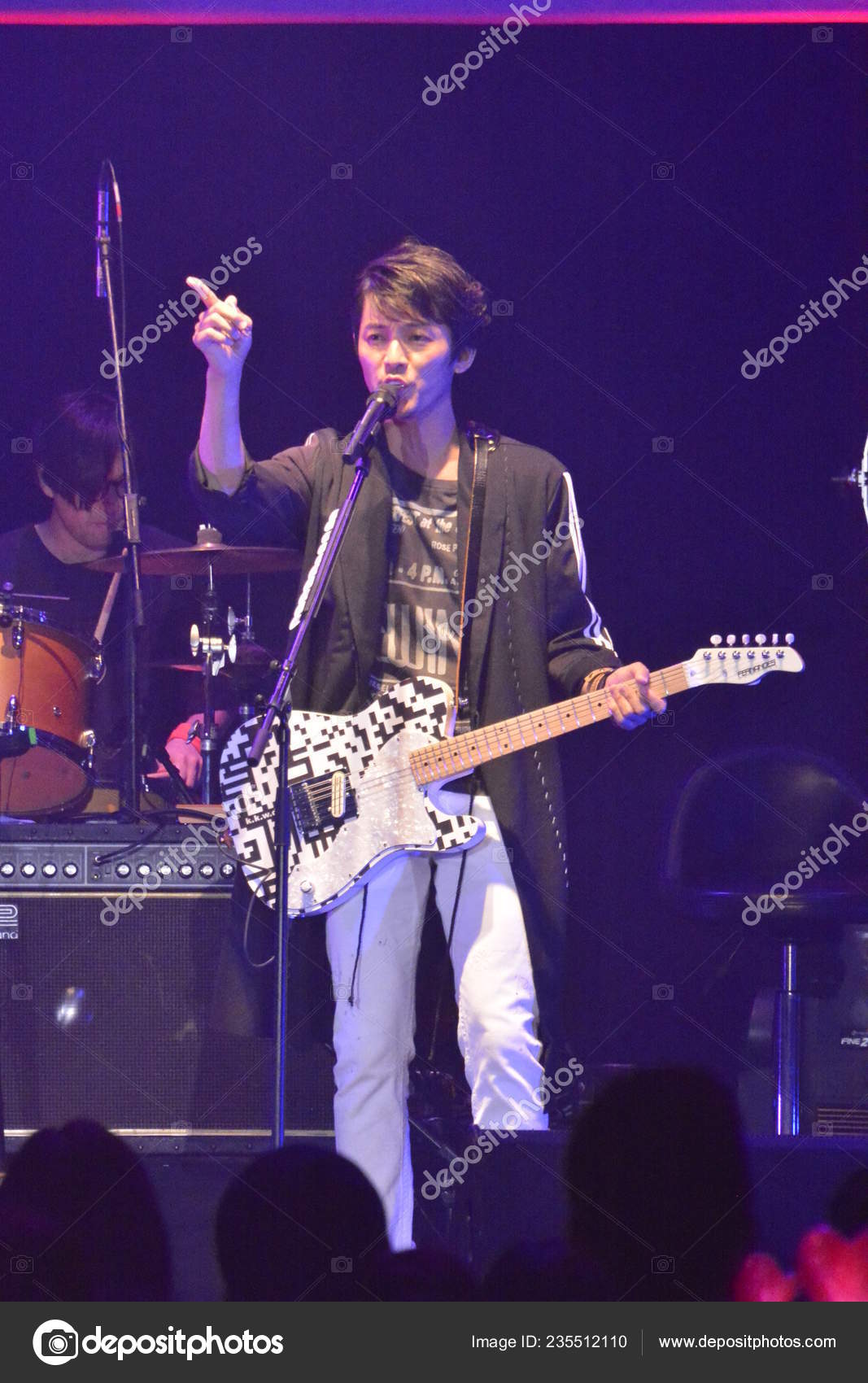 Japanese Actor Singer Naohito Fujiki Performs Live Tour Ver11 Tourhong ...