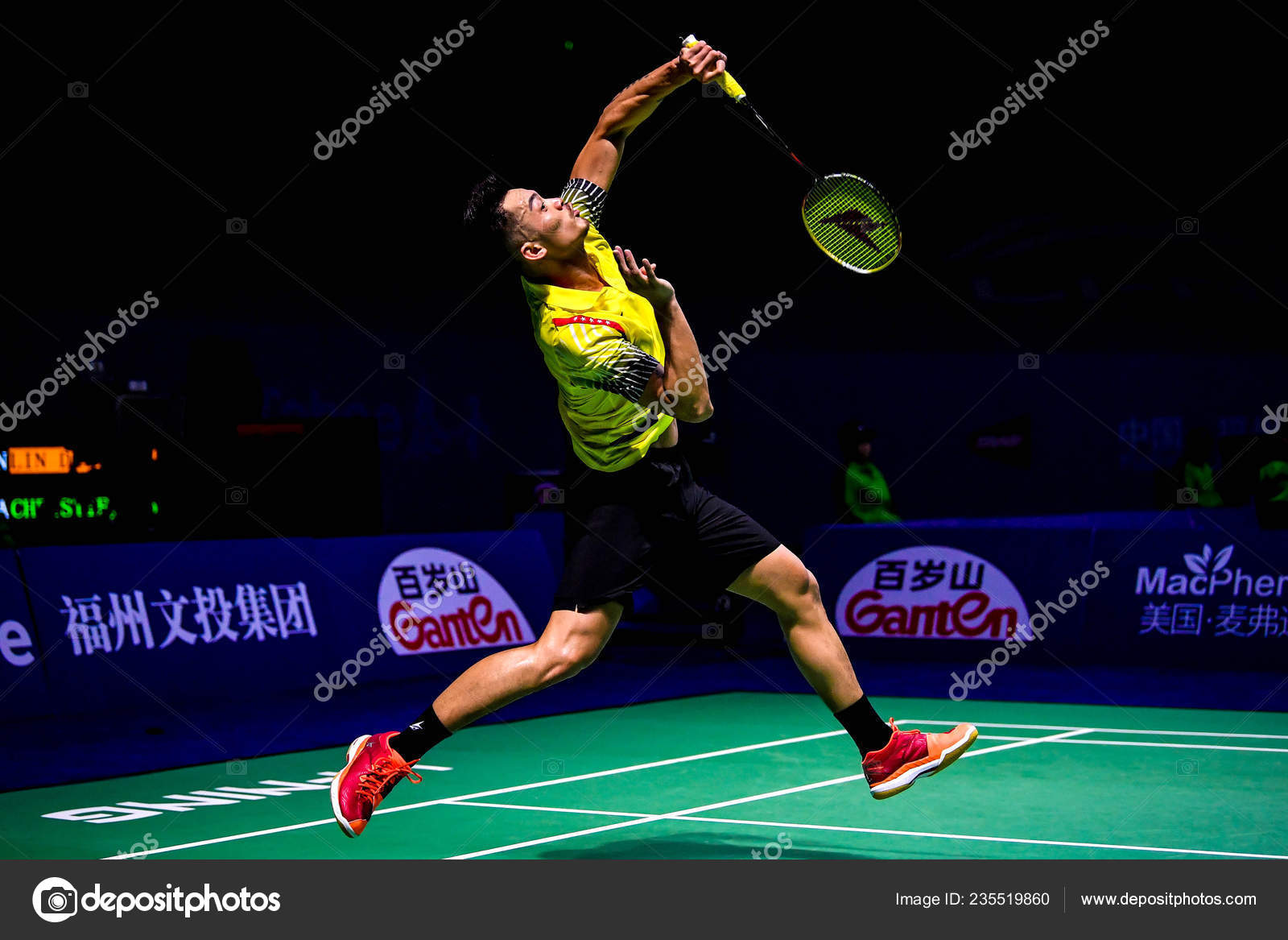 Lin Dan China Returns Shot Christie Jonatan Indonesia First Match — Stock Editorial Photo ...