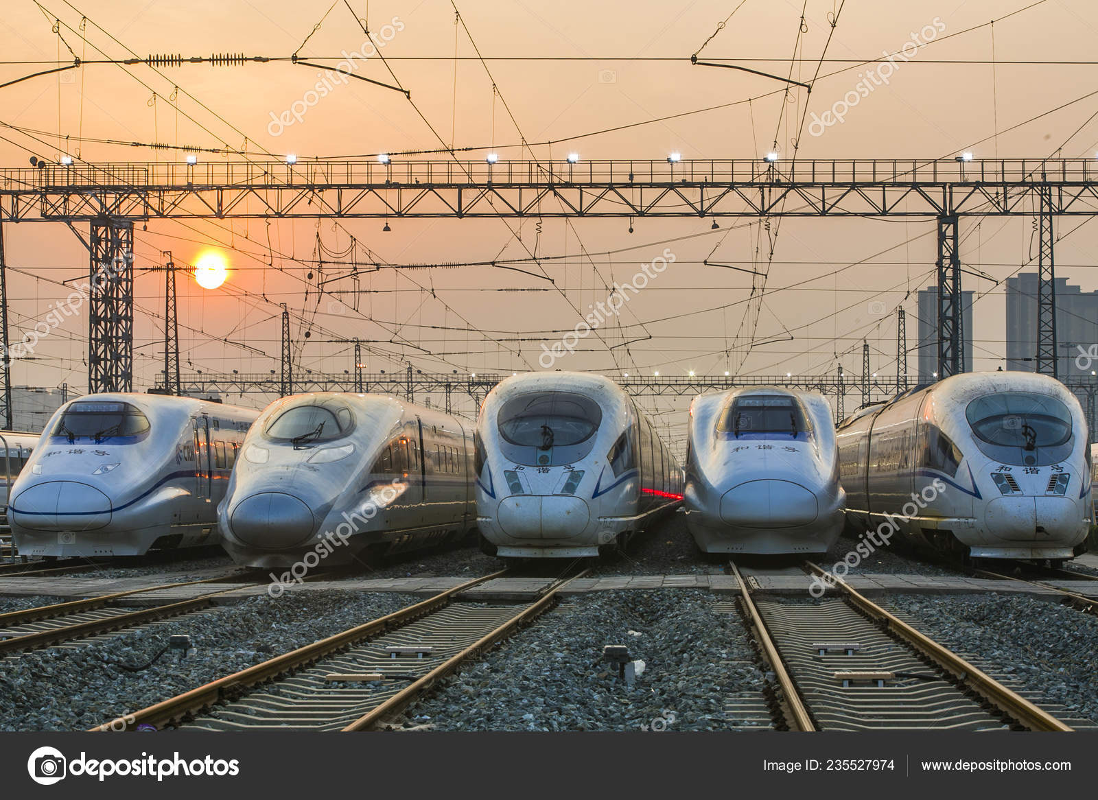 Chr China Railway High Speed Bullet Trains Prepare Leave Xi'an – Stock ...