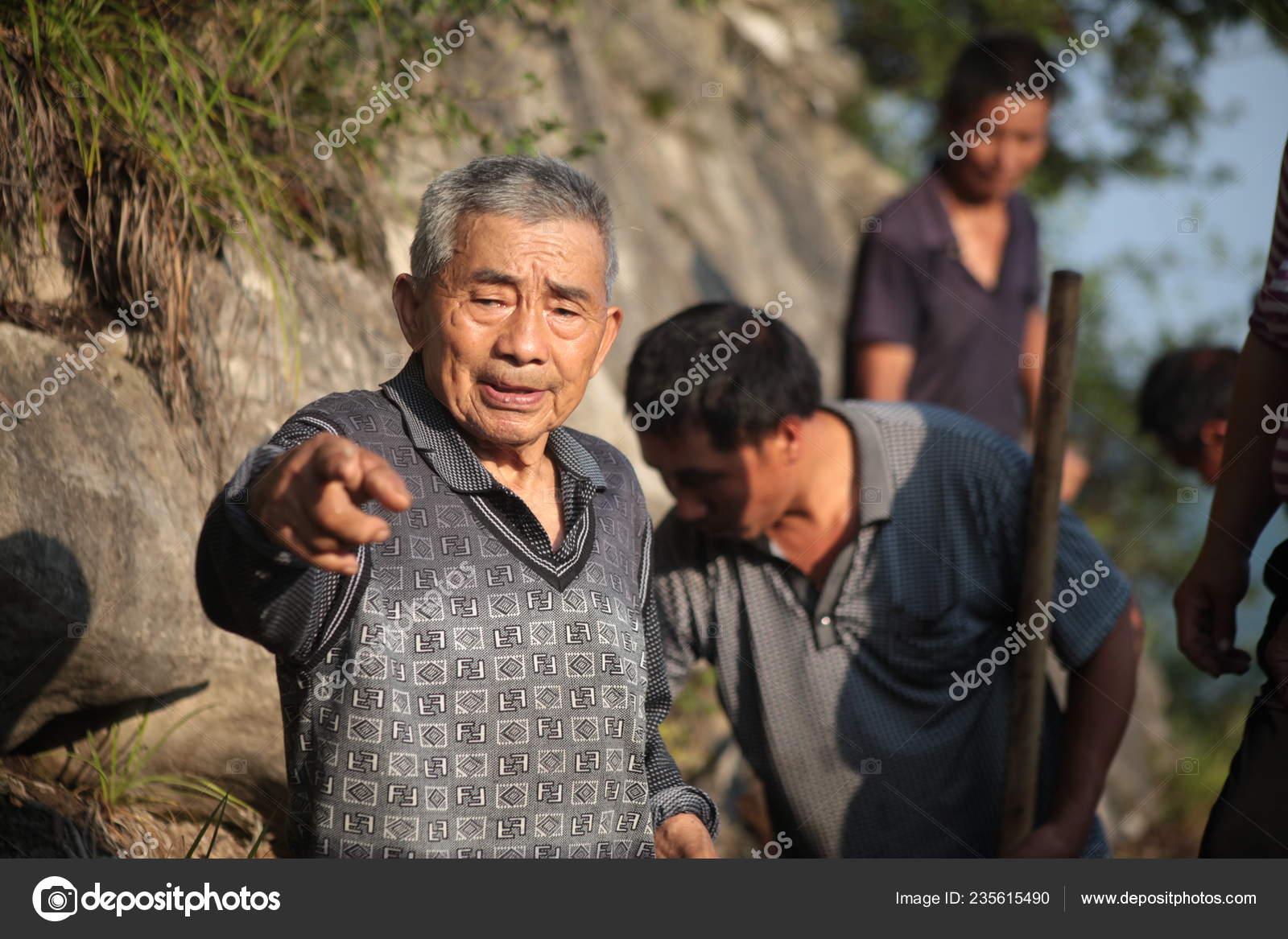 Year Old Chinese Man Huang Dafa Leads Local Villagers Build – Stock ...