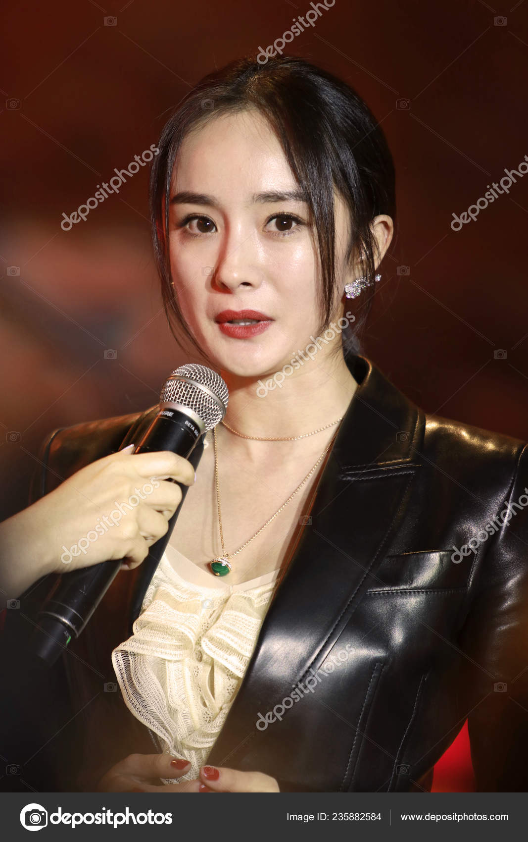 Chinese Actress Yang Speaks Awards Ceremony Held China Literature Group Stock Editorial Photo