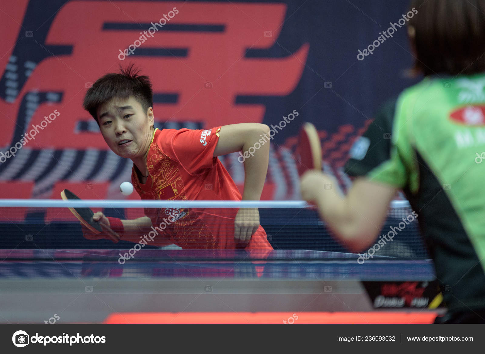 Zhang Rui China Returns Shot Maeda Miyu Japan First Women's — Stock ...