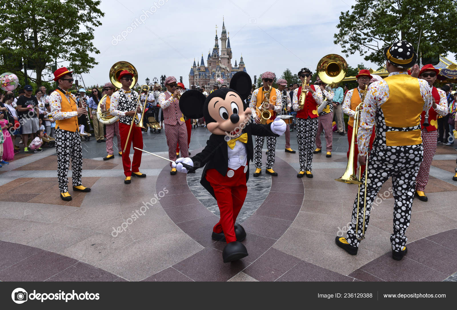 Entertainer Dressed Mickey Mouse Costume Performs Parade First ...