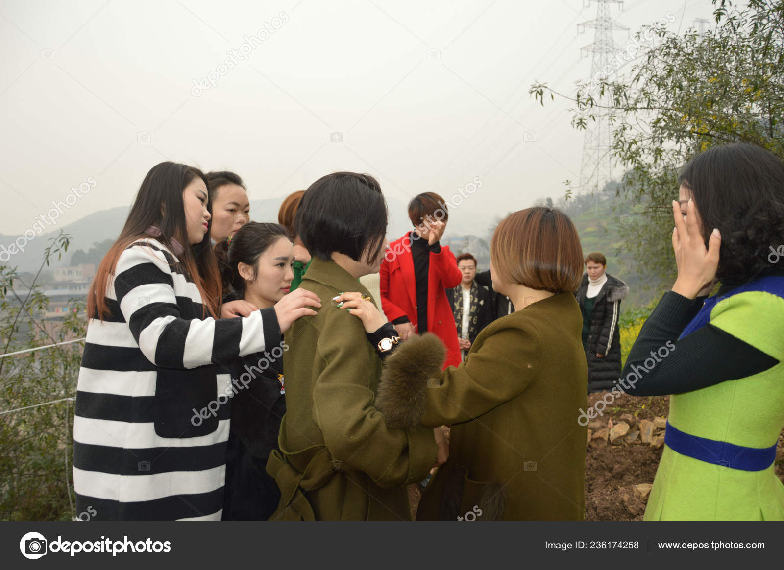 Chinese Women Cheer Themselves Lying Earthy 'Tombs' Unusual Ritual Help ...