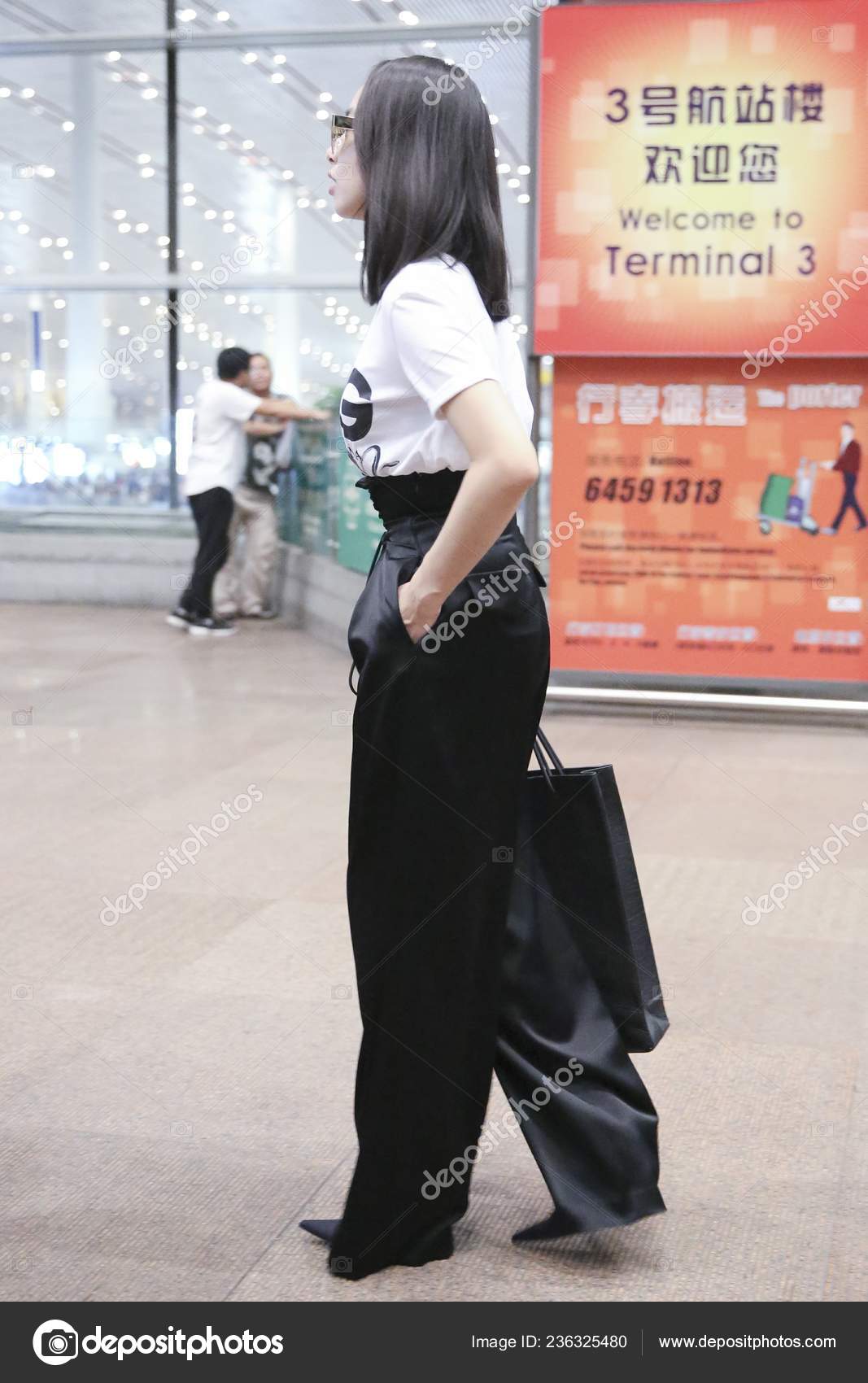 Chinese Singer Actress Victoria Song Song Qian Pictured Beijing Capital ...