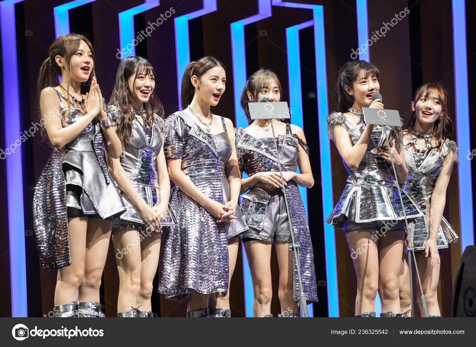 Members Chinese Girl Group Snh48 Perform Asian Music Gala 2017 — Stock ...