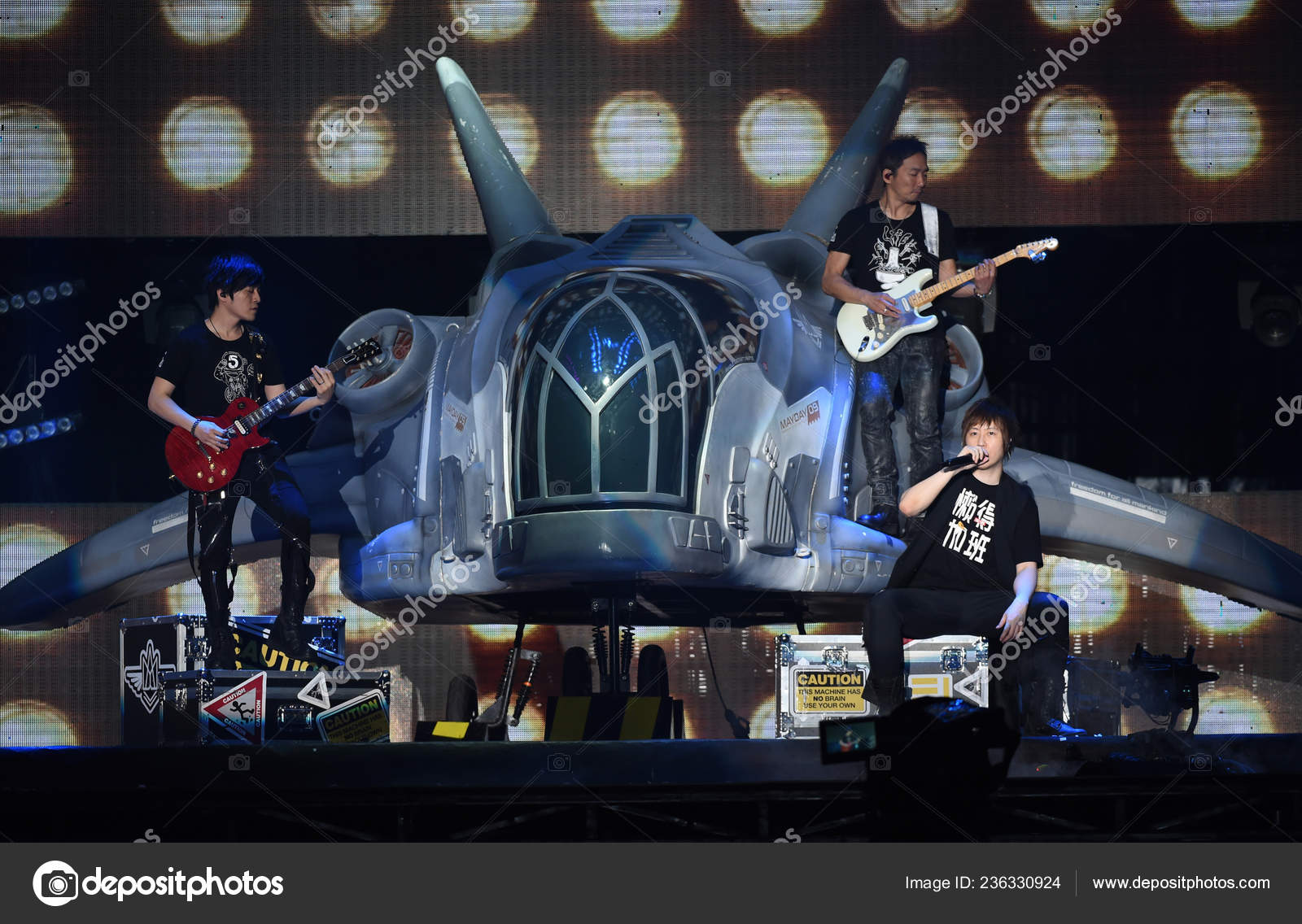 Members Taiwanese Rock Band Mayday Perform ''Mayday 2017 Life Tour ...