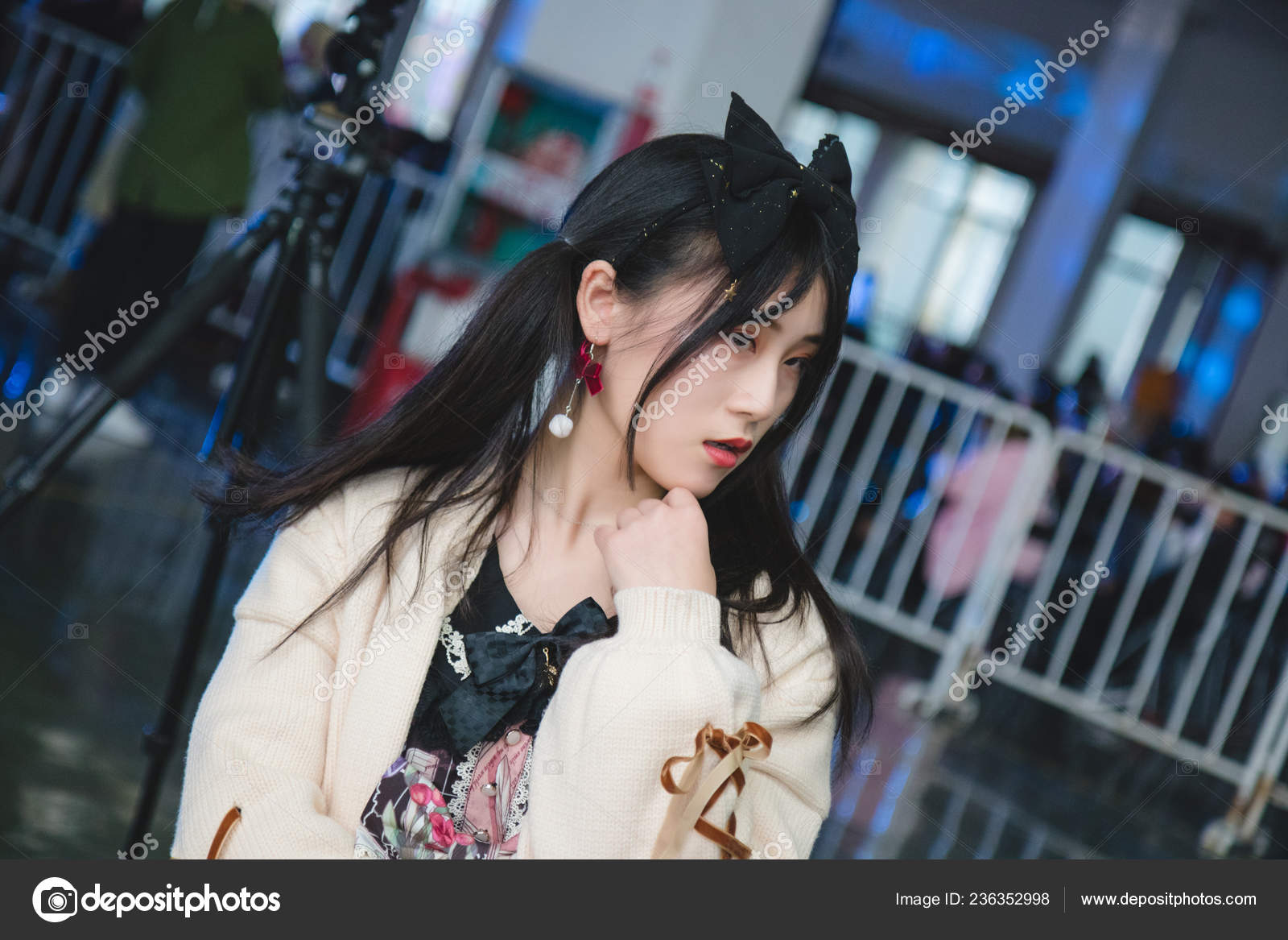 Cosplayer Poses Hangzhou Cosplay Cultural Festival Hangzhou City East ...