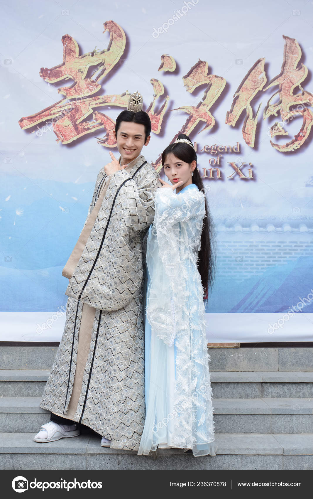 Chinese Actress Jingyi Right Chinese Girl Group Snh48 Actor Zhang — Stock Editorial Photo ...